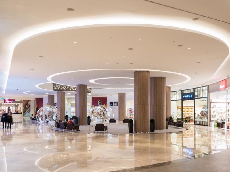 Emaar Square Mall - Saint-Gobain International Gypsum Trophy