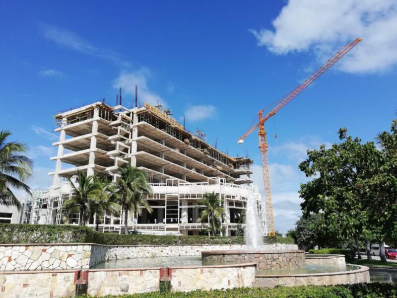 Canopy by Hilton - Saint-Gobain International Gypsum Trophy